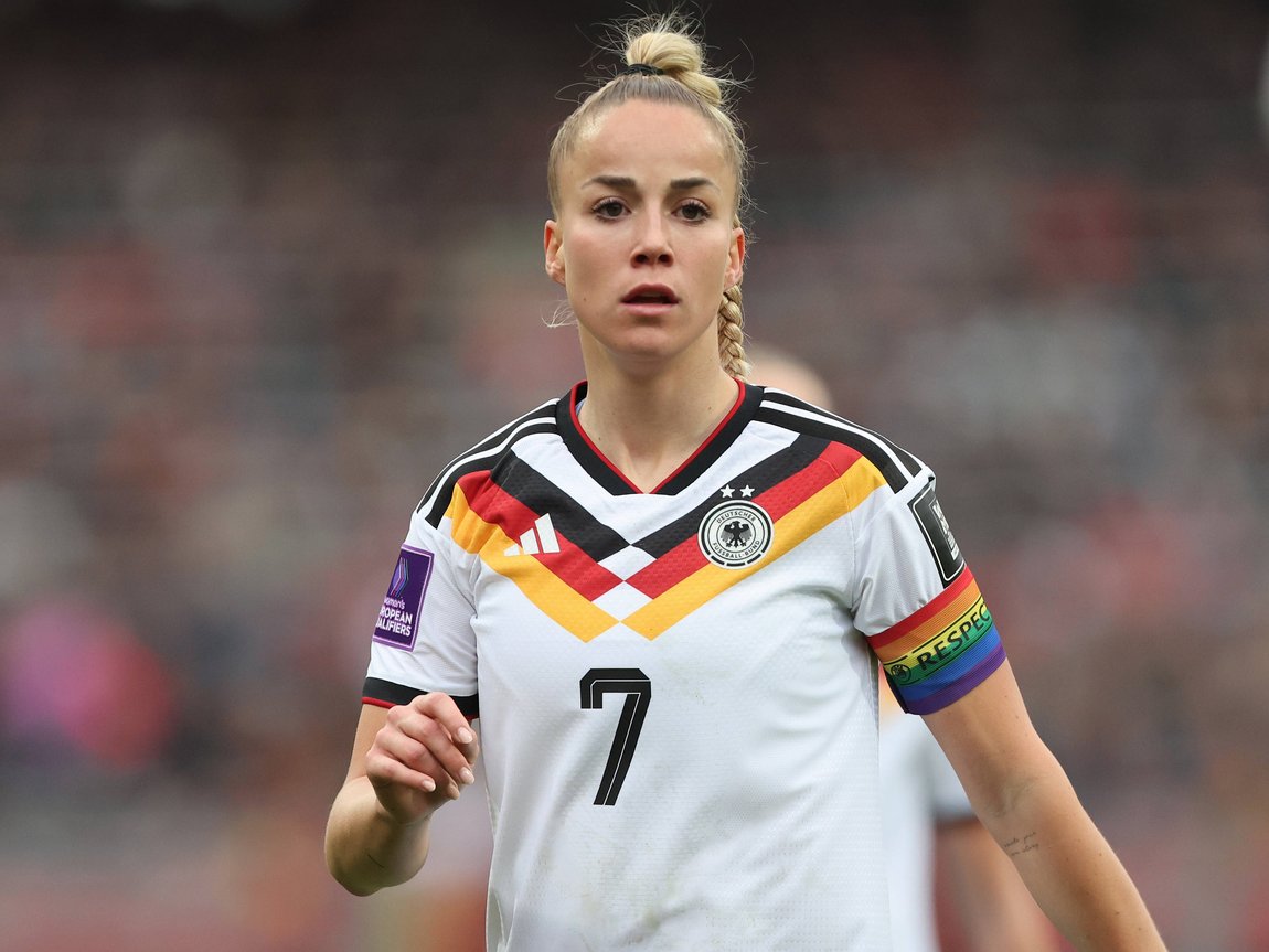 Shoulder dislocated: Giulia Gwinn reports after surgery