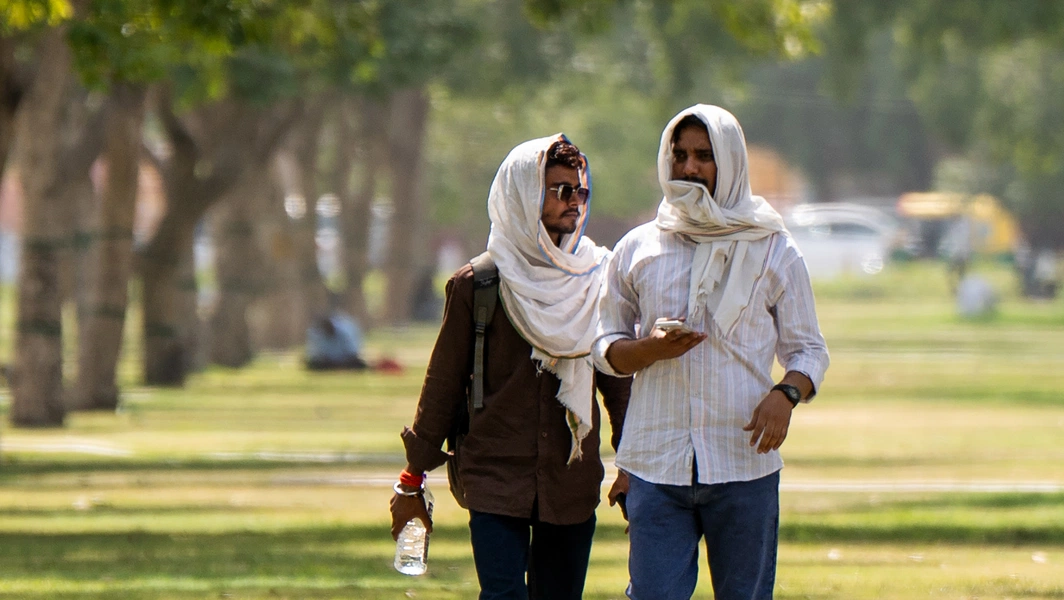 Extreme heatwave in India leaves smartphones overheating and slowing