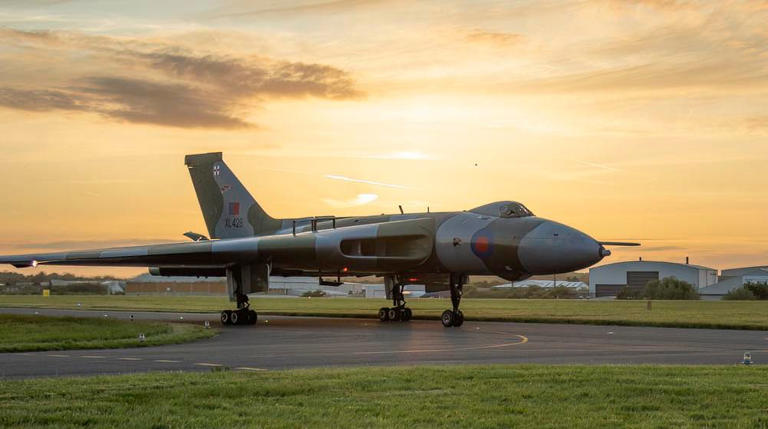 Avro Vulcan bomber howls once more!