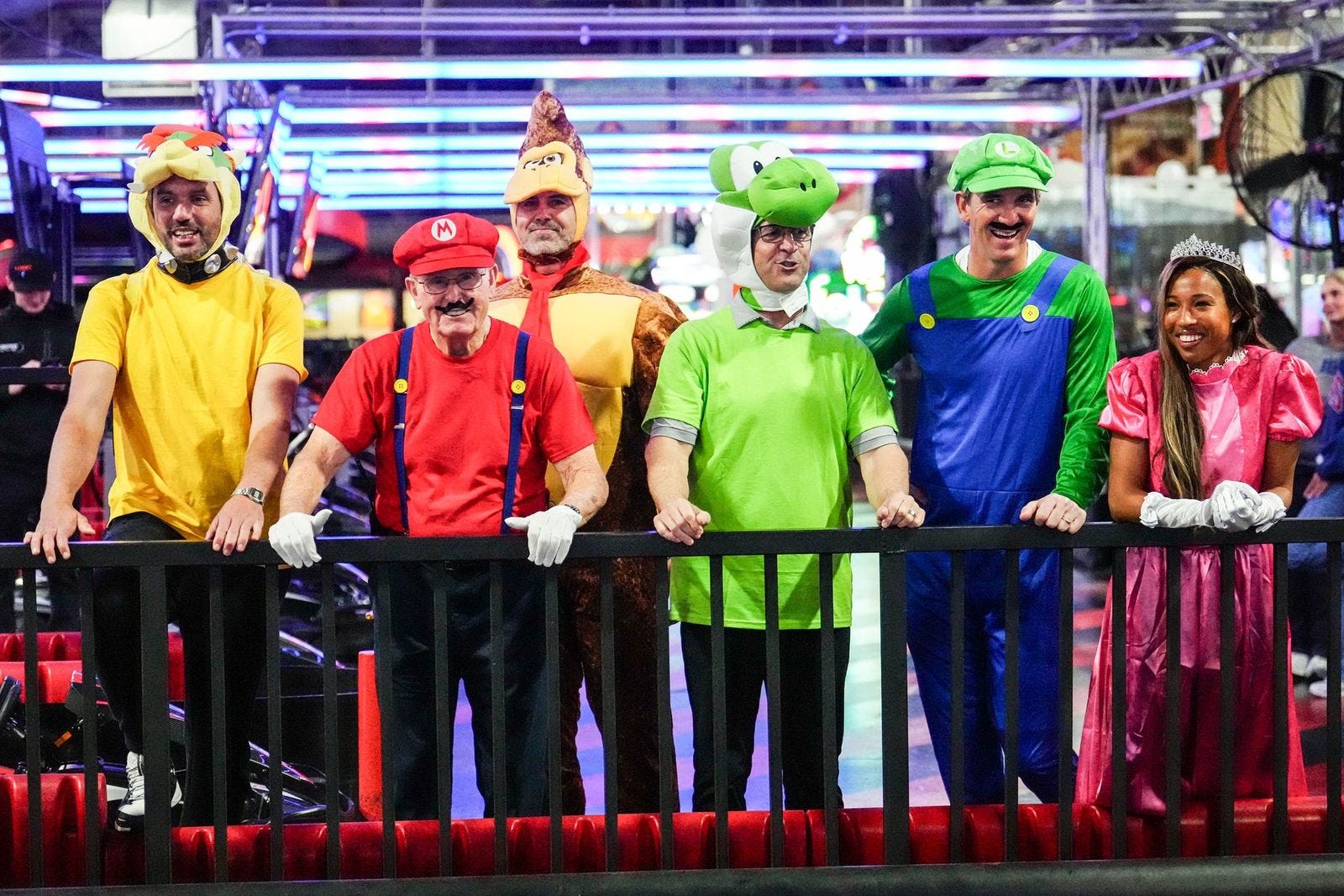Eli Manning, Tom Coughlin suit up for Jay Fund Foundation Mario go-kart ...