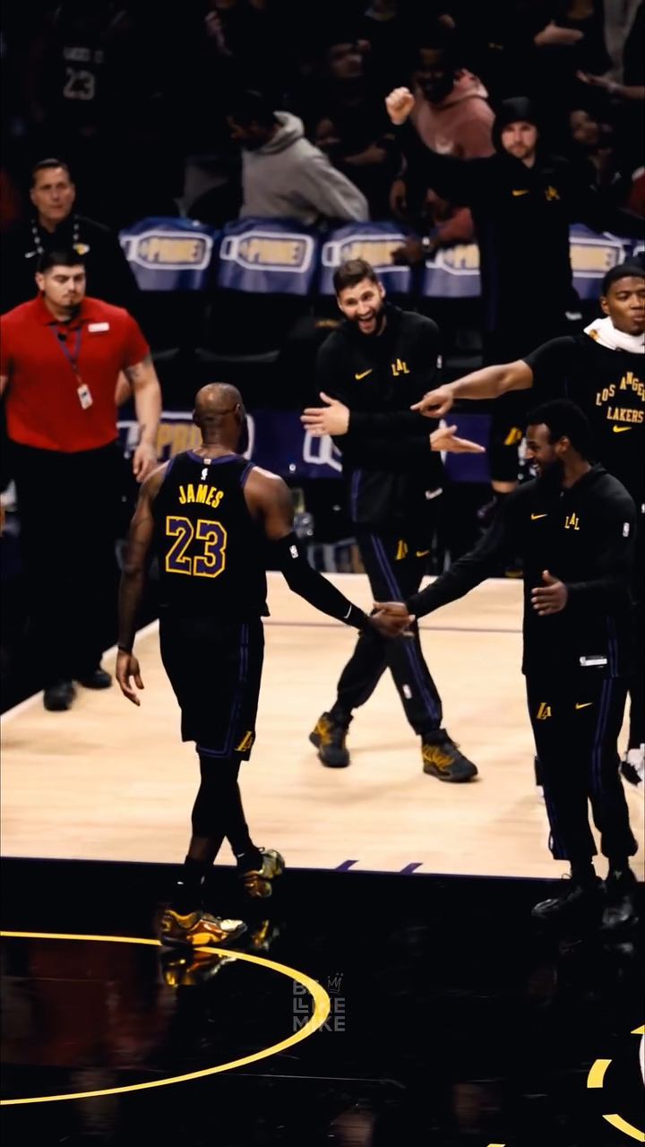 King James delivered pure aura with these incredible assists and buckets