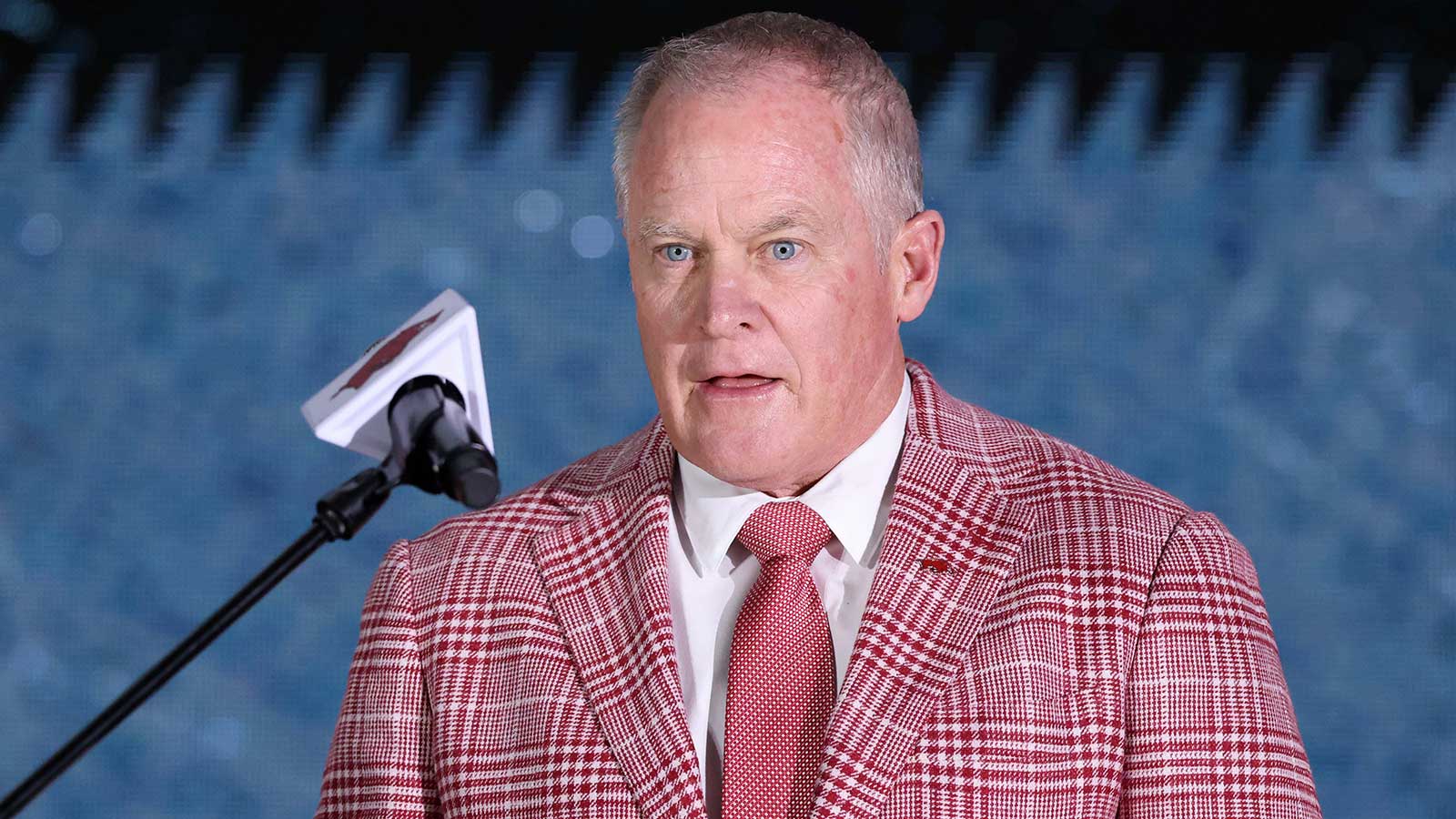 Arkansas AD rips leaked late kickoff times