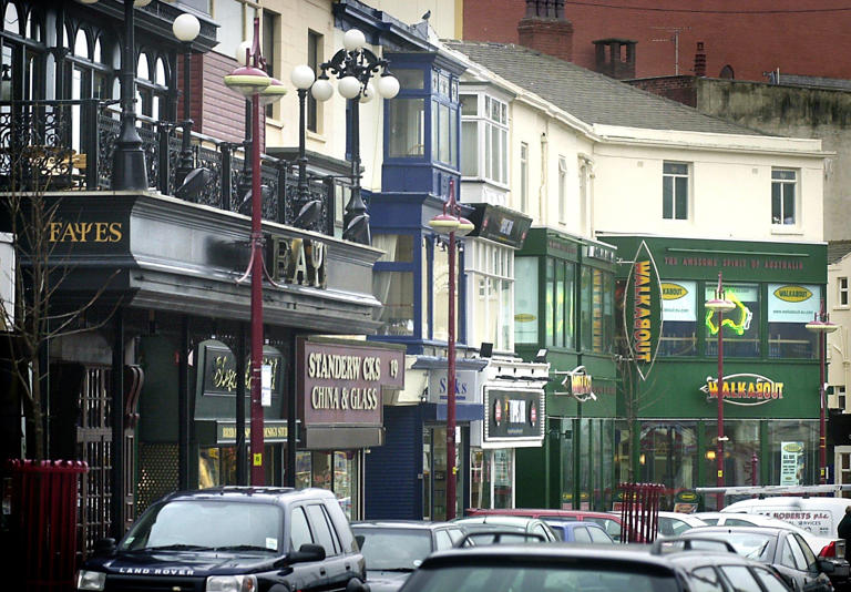 17 memorable photos of Queen Street in Blackpool the early home of ...