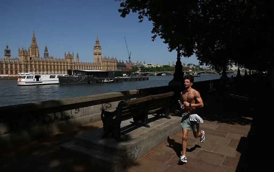 UK heatwave reshapes office dress codes and workplace norms