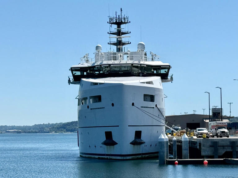 Zuckerberg brought a 'wingman': Meta CEO’s $100M yacht support vessel ...