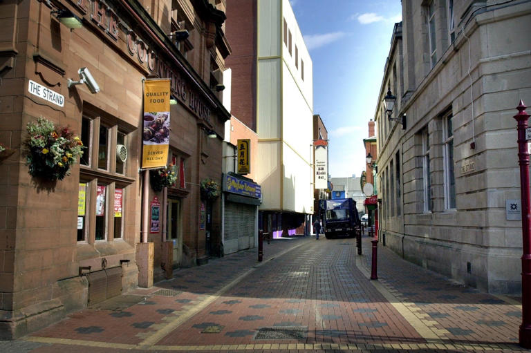 17 memorable photos of Queen Street in Blackpool the early home of ...