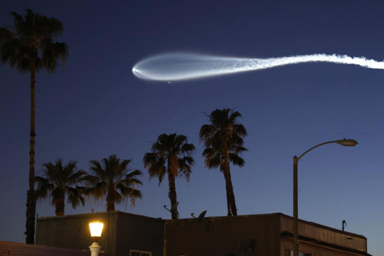 SpaceX’s mega-IPO faces a huge risk no one knows about