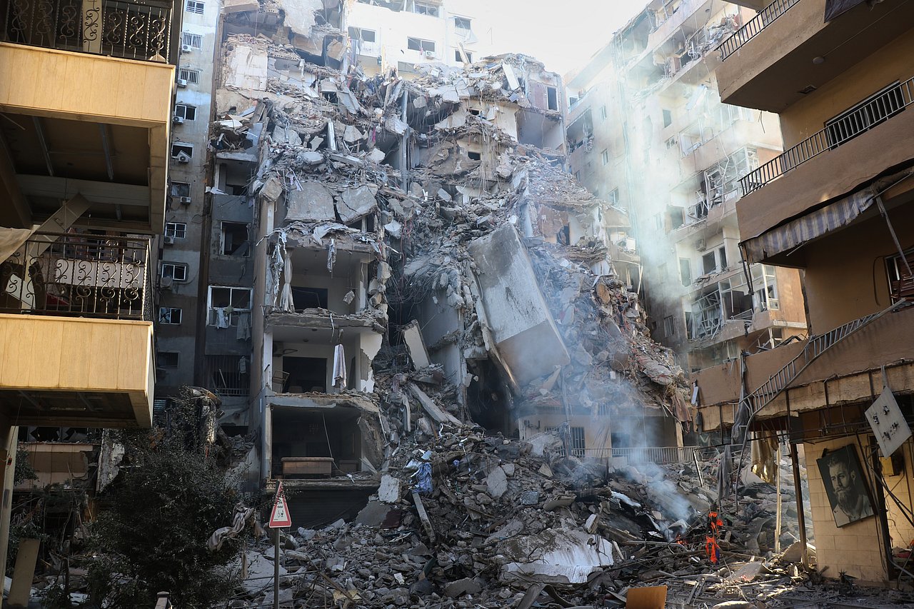 Israel strikes Beirut southern suburb ahead of crucial Washington talks