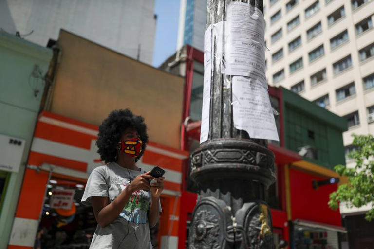 Brazil creates fewer formal jobs than expected in April
