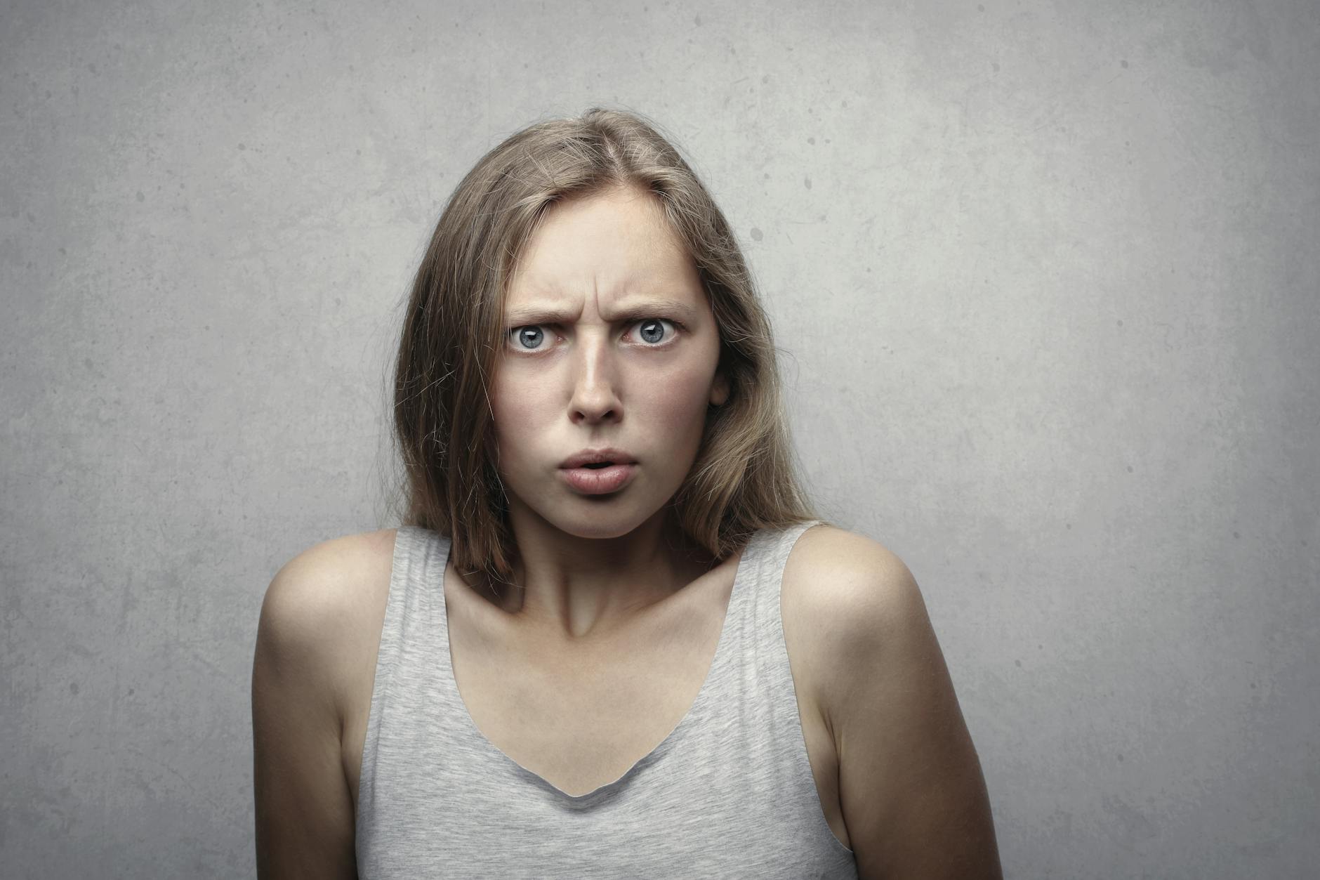 12 phrases people use when they secretly don't like you (but won't admit it)