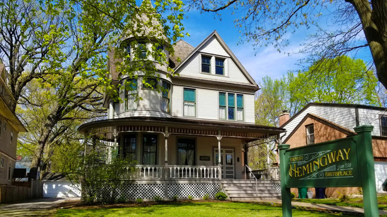 Chicago's cute next-door neighbor is a walkable village with small-town ...