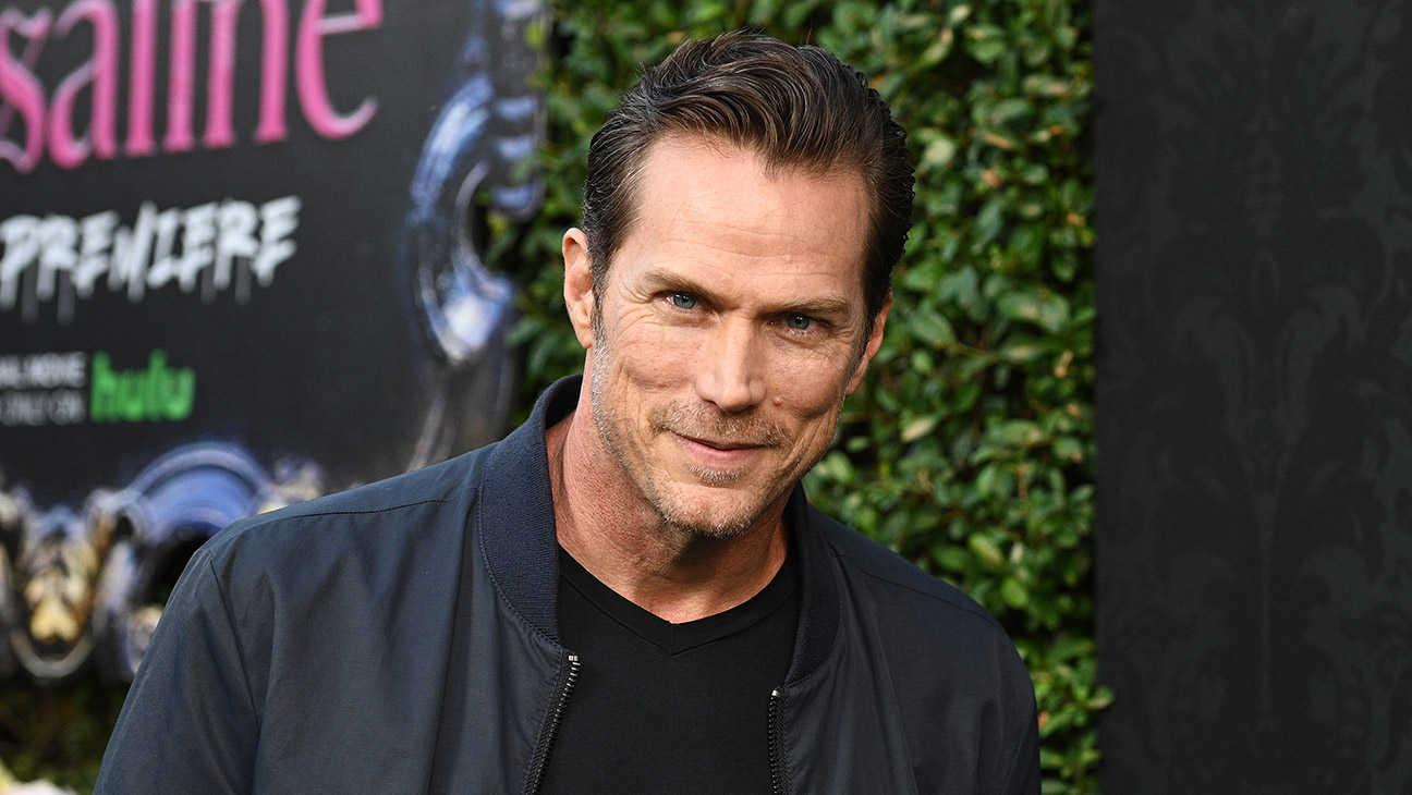 Jason Lewis explains Instagram post: He's writing a fantasy epic