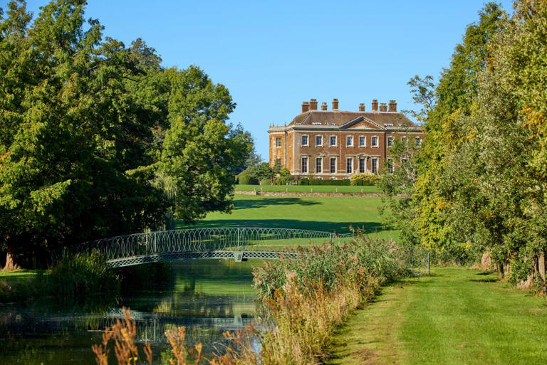 The Pride and Prejudice estate that hosted Colin Firth’s Mr. Darcy is ...