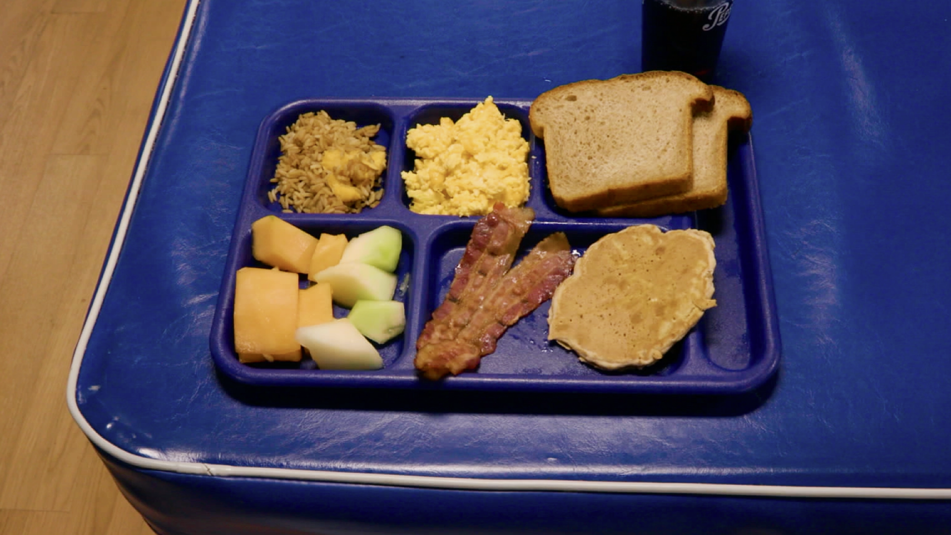 I spent 24 hours cooking on a US Navy ship for over 1,000 troops