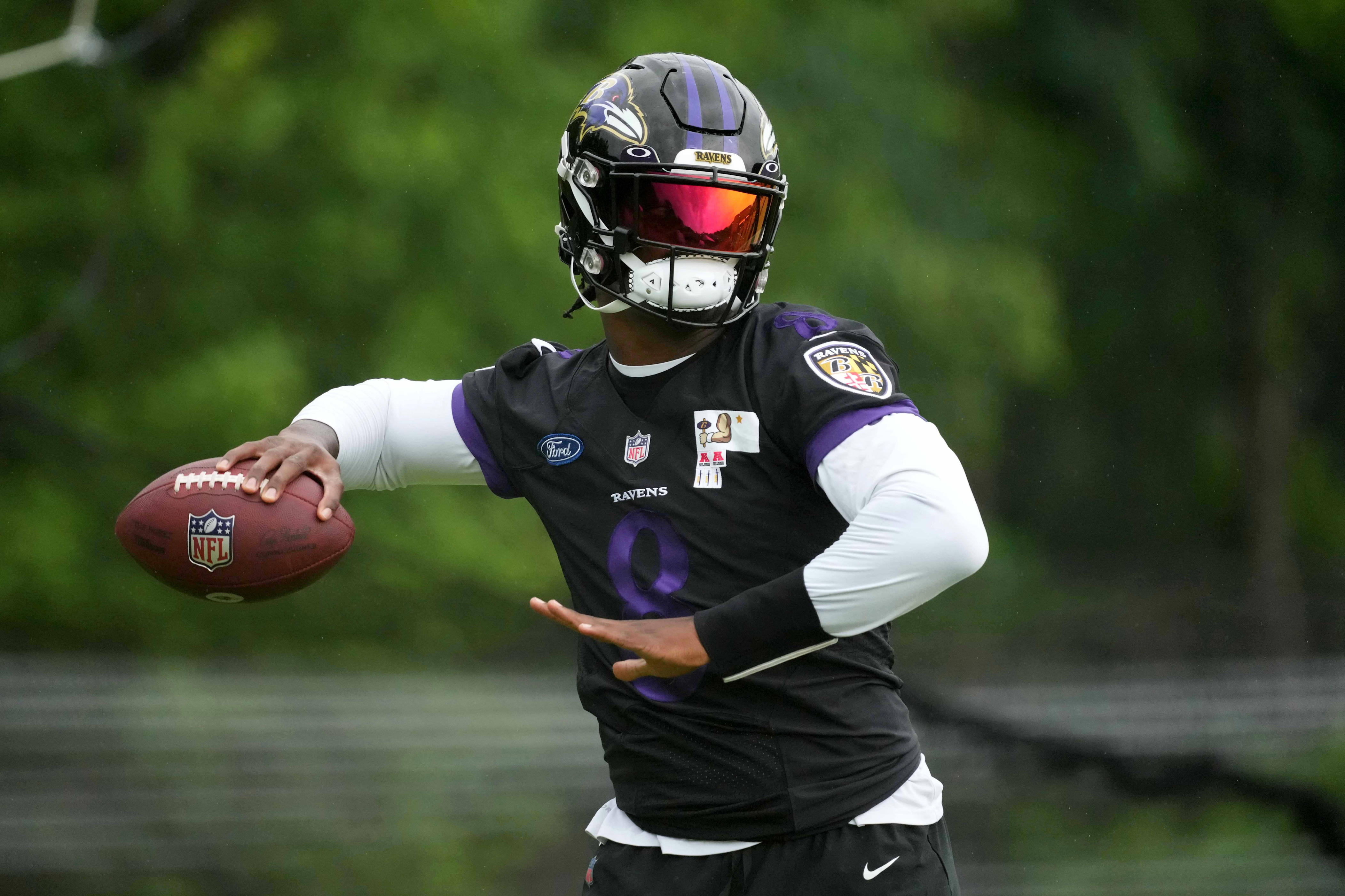 Ravens drop an electric Lamar Jackson OTA highlight video