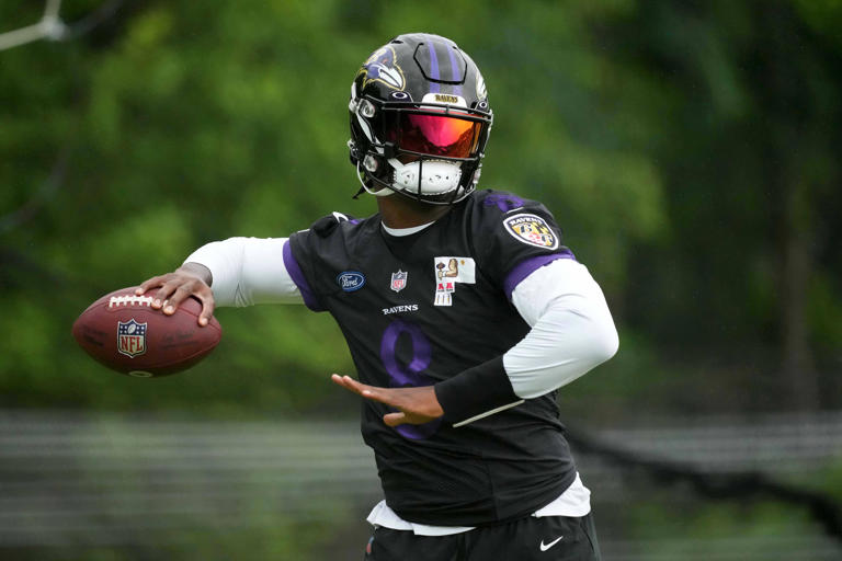 Ravens drop an electric Lamar Jackson OTA highlight video
