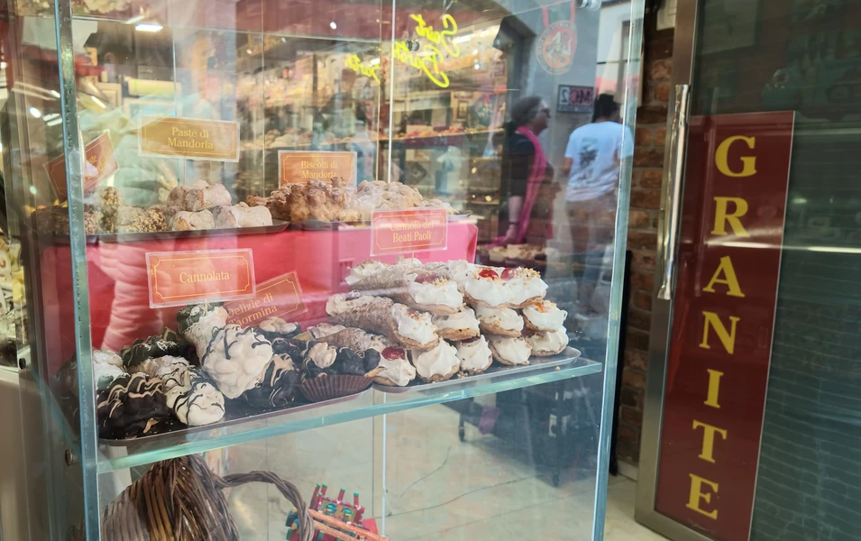 Sicilian street food that tells a story