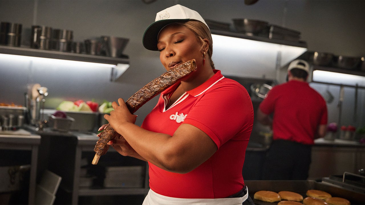 Lizzo turned a Chili’s rib into a flute for one of the weirdest ads of ...