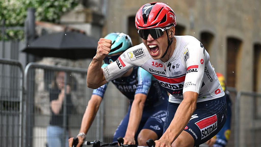 Magnier claim third Giro stage victory