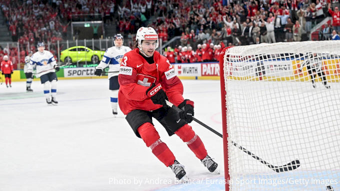 Switzerland eliminates Sweden in quarterfinals, crowd sings the whole way