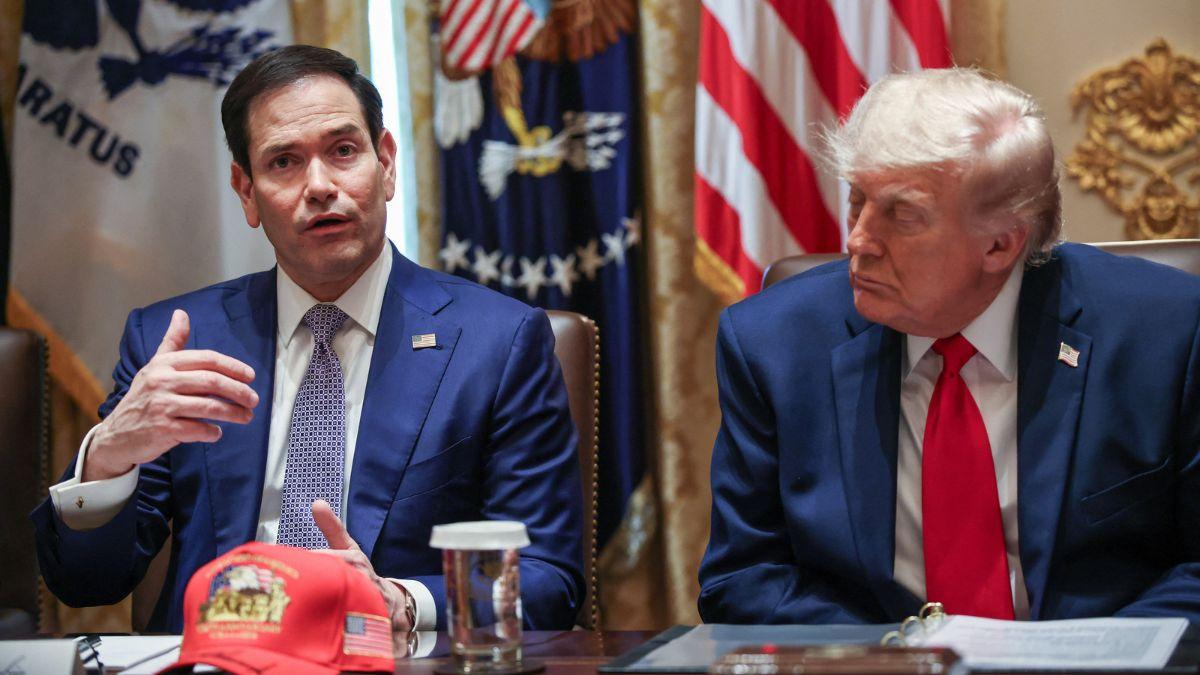 Marco Rubio accused of repeatedly saying 'Mr. President' to keep Donald ...