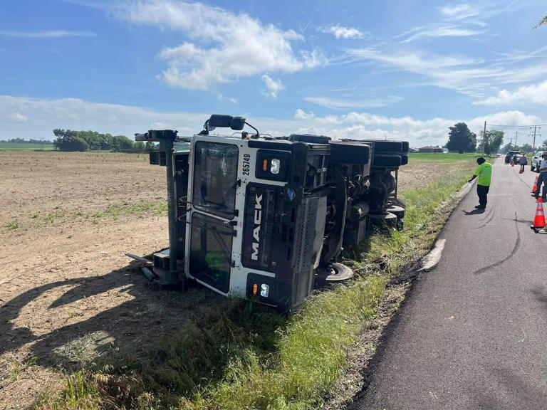Zoar Church Rd. shut down following vehicle crash in Posey Co.