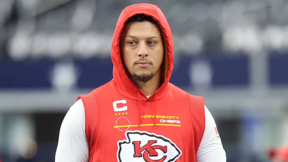 Chiefs' Patrick Mahomes held out of full team periods on Thursday