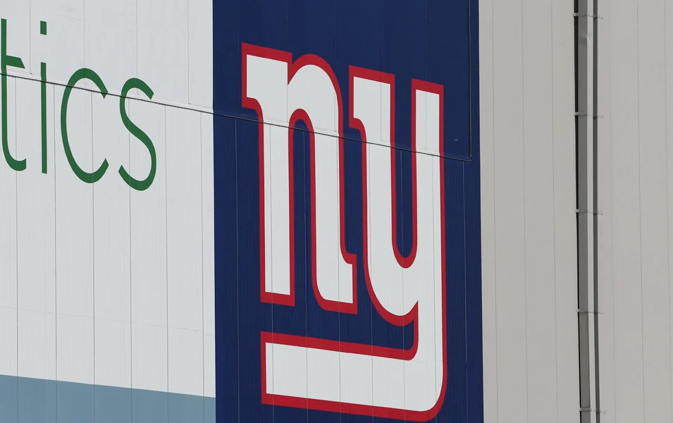 Giants sign Josh Tupou as defensive line injuries mount