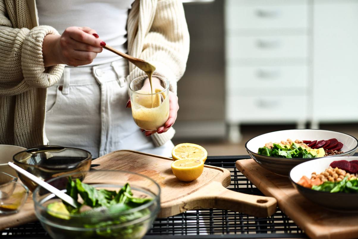 3 warning signs that show your salad dressing has spoiled