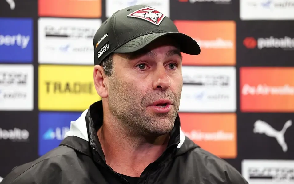 Solomon rules out full-time Essendon coaching bid