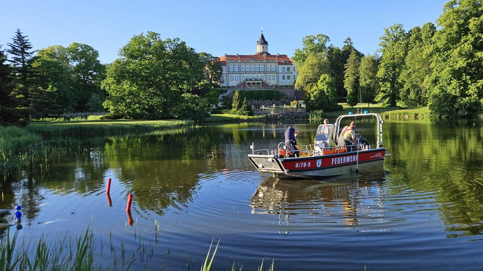 Vermisster gesucht in Wiesenburg: Polizei und Feuerwehr untersuchen ...