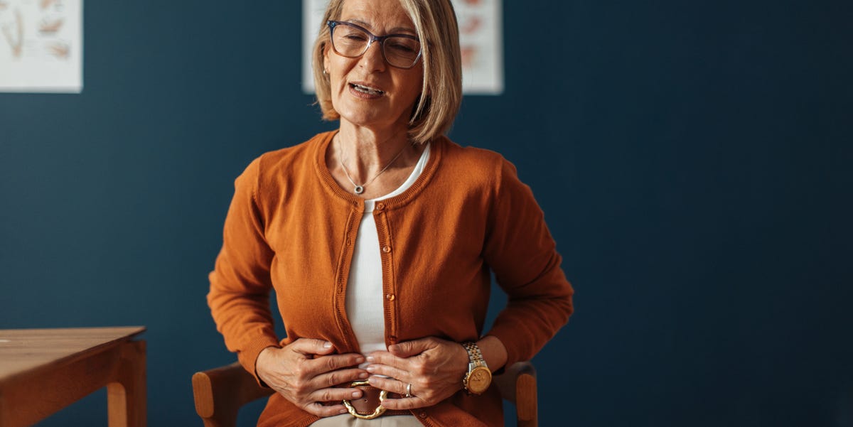 Experts warn these stomach symptoms could signal something serious