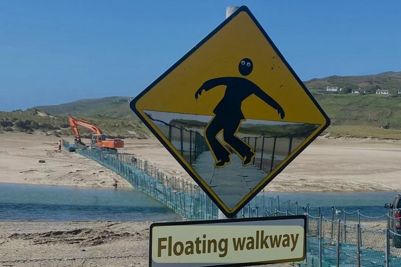 Summer starts in West Cork as pontoon returns to Barleycove Beach