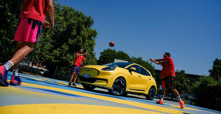 Una nuova casa per Barona: piazza Paci si colora tra sport, comunità e ...