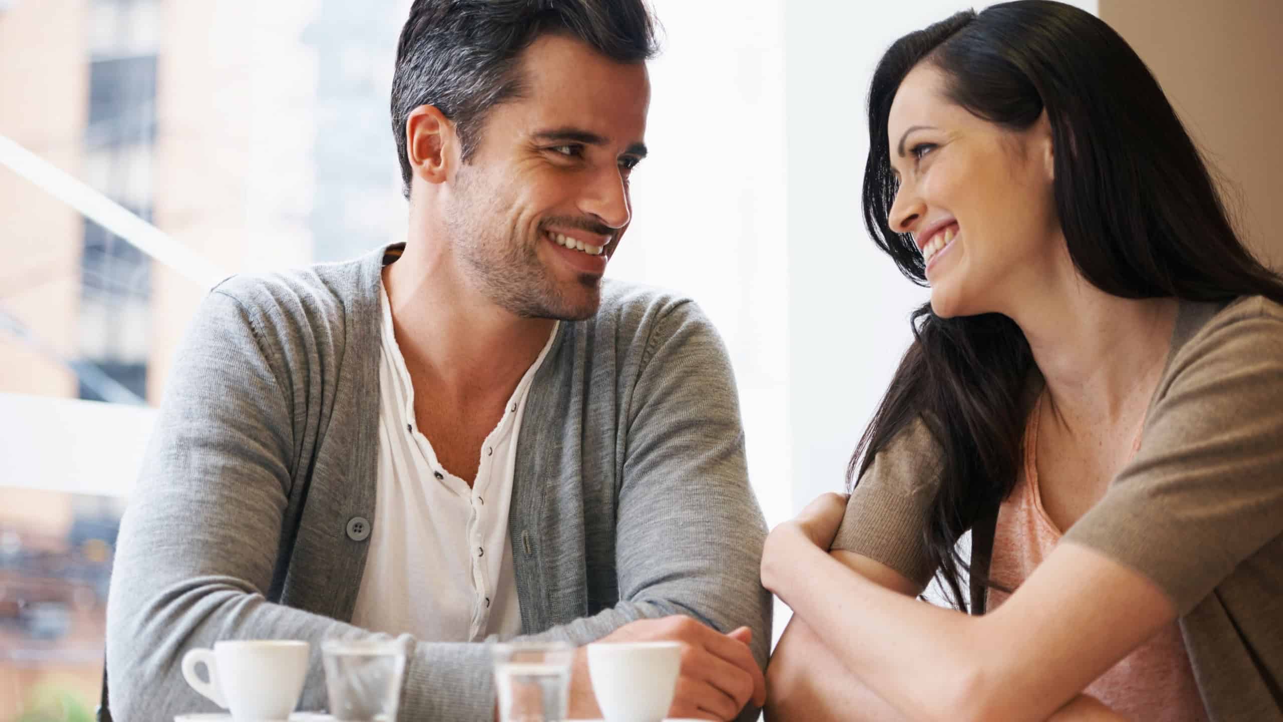 Women notice these 10 things about men on the first date