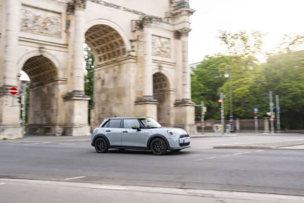 Mini brings back Mini One from £24,735 and adds petrol Paul Smith ...