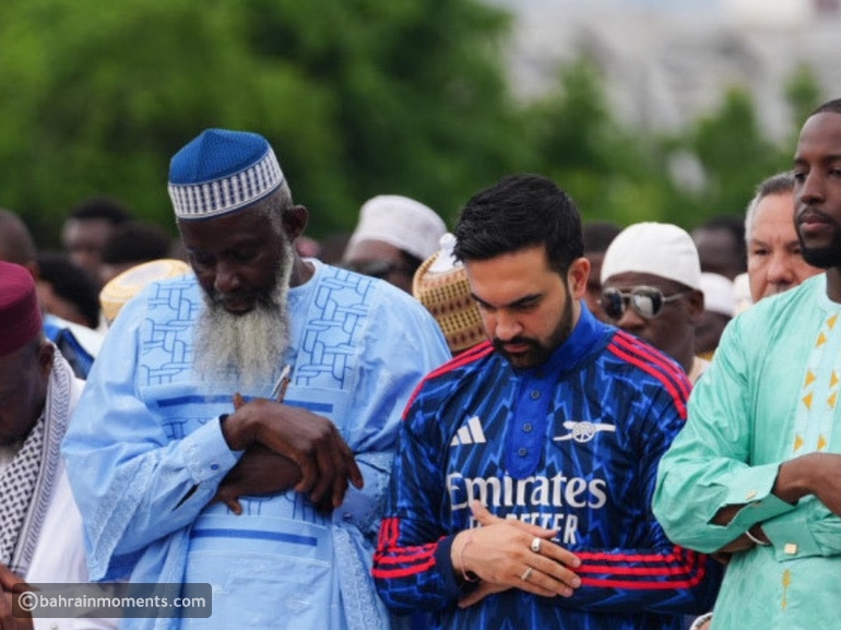 Zohran Mamdani offers Eid prayers in Arsenal kurta