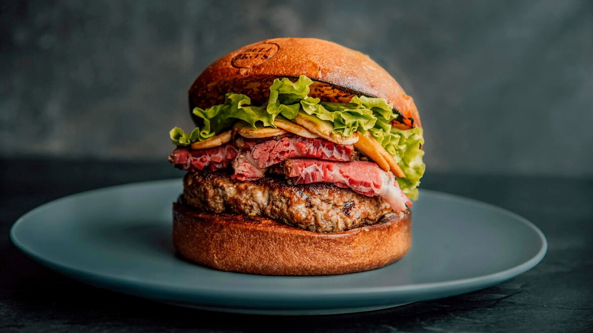 Five Guys closures spark fast-food price fears: Are $25 burgers pushing ...