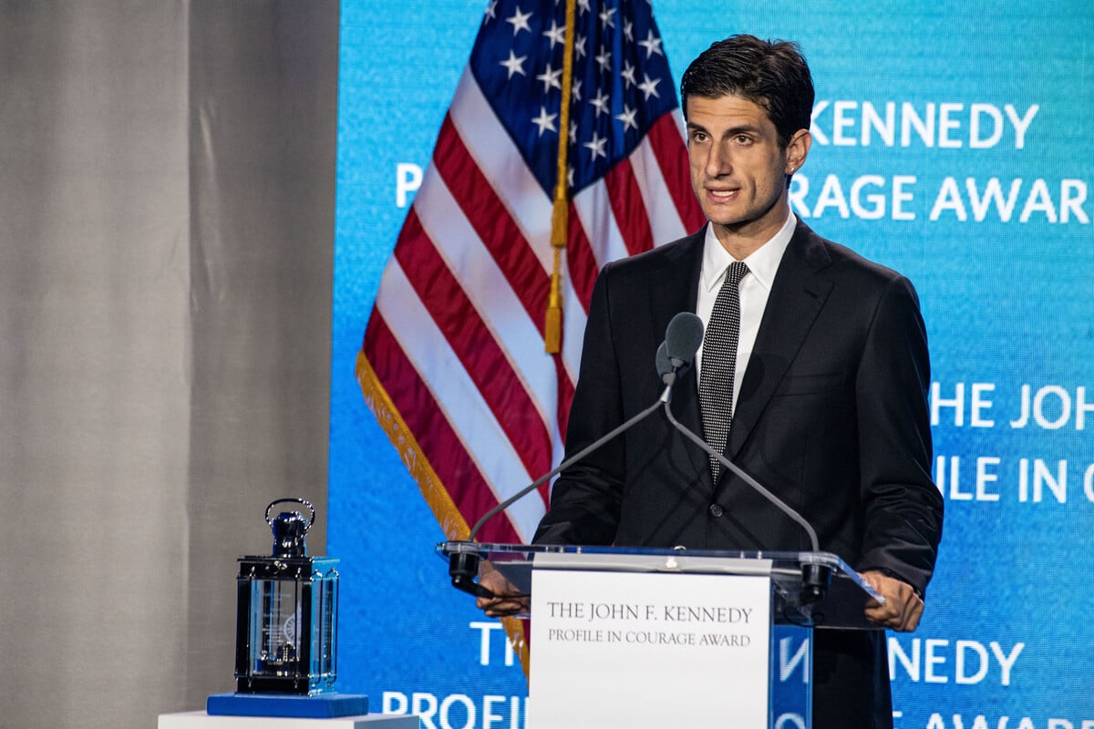 Jack Schlossberg's stance on US weapons transfers to Israel comes under ...