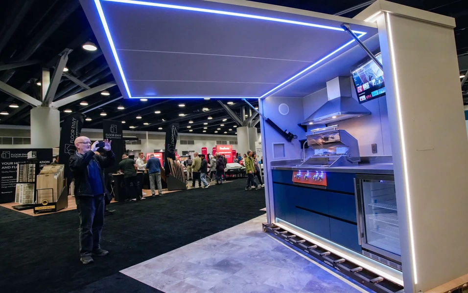 Full appliance suites and covered designs define 2026 outdoor kitchens