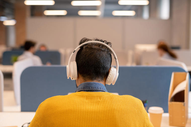 Why 432 hertz music is so popular despite being labeled 'nonsense'