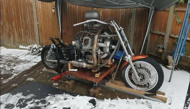 StarFire: la folle moto con motore radiale costruita su una terrazza