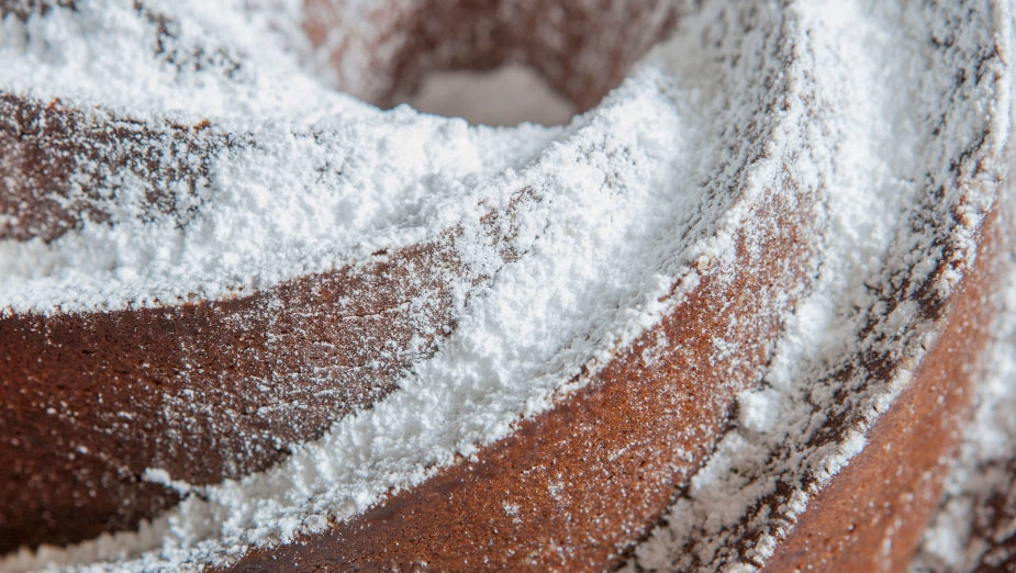 Taste of Home unveils seasonal cake lineup with mini dessert focus