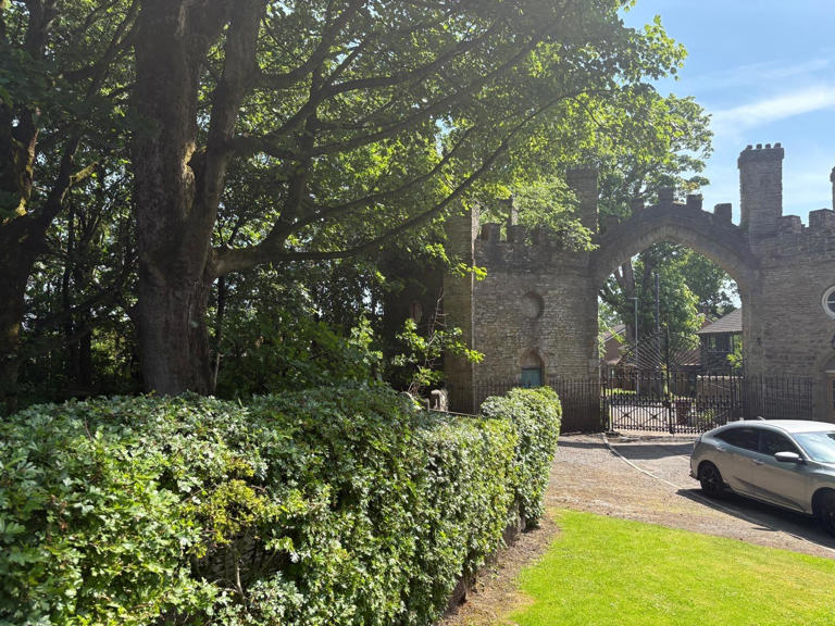 Historic Arbories Lodge in Padiham on market with guide price of £70,000