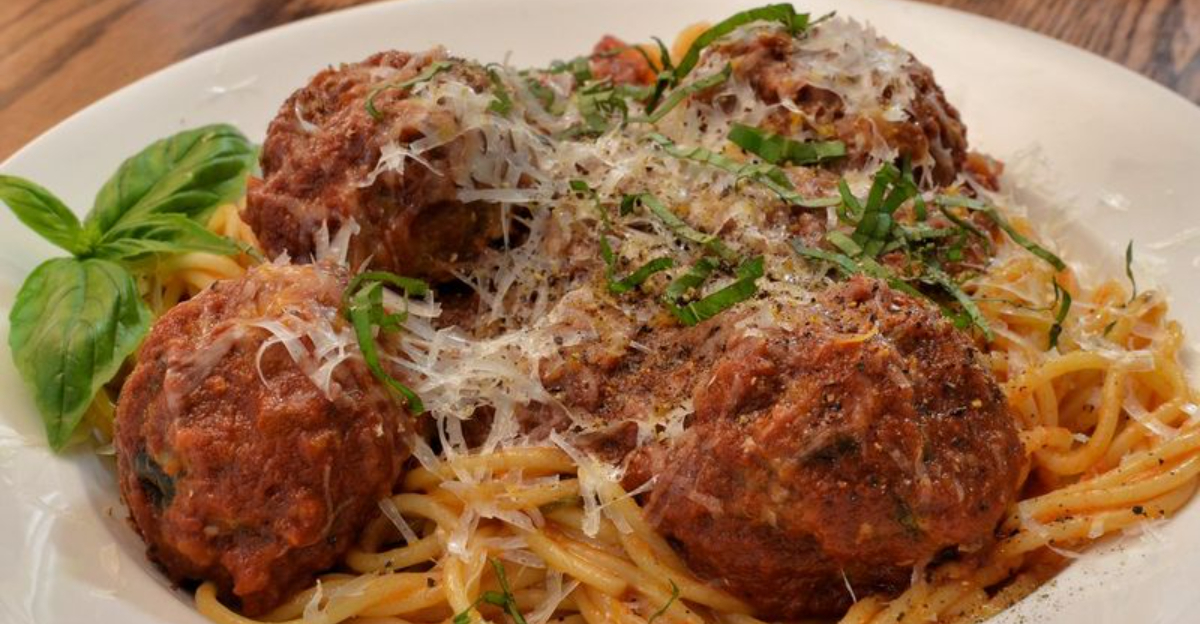 26 cozy old-school dinners (that still feel like home)