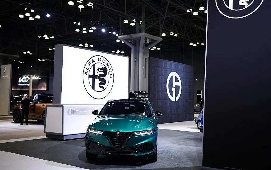 Alfa Romeo to revive hatchback with ICE and EV options
