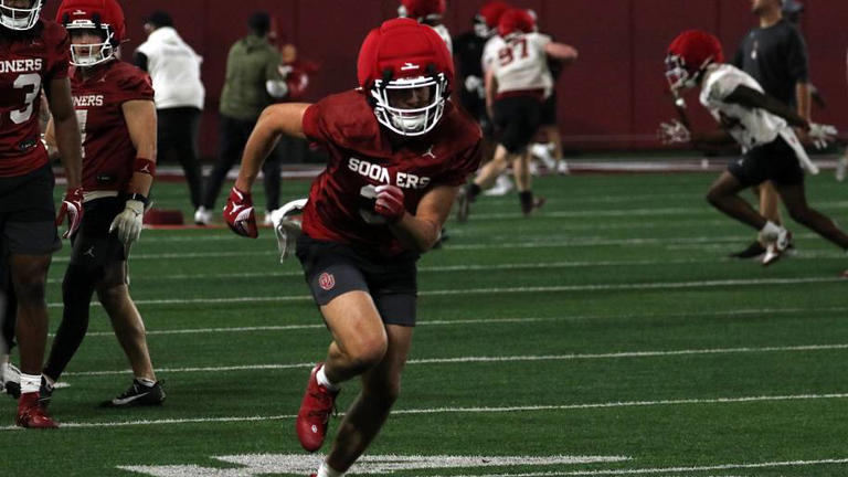 Projecting the depth chart for Oklahoma's offense heading into the summer