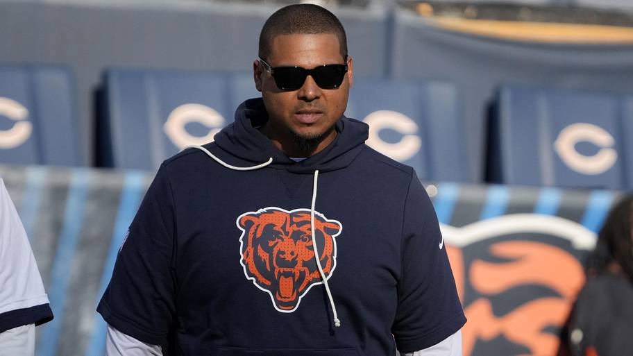 Bears' AJ Epenesa workout suggests Chicago still doesn't trust its edge ...