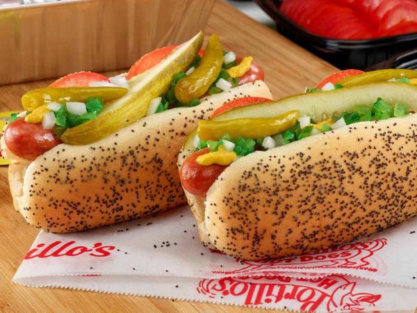 Portillo's famous Chicago hot dogs land at DFW Airport Terminal B
