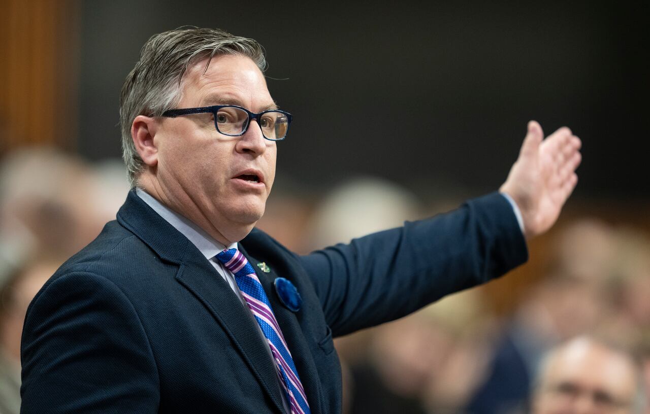 NL MP Clifford Small owes more than $350K in unpaid restaurant rent and ...